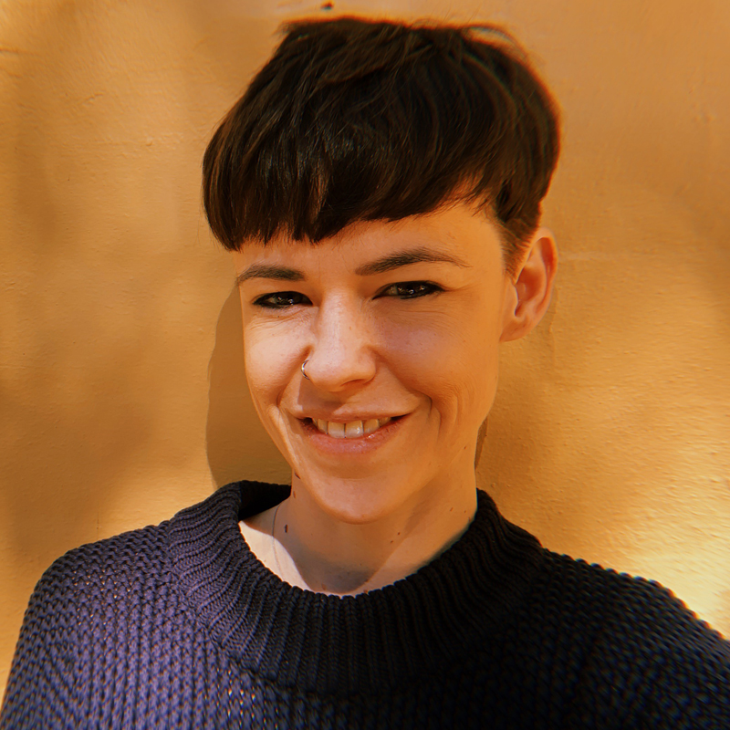 Melanie Burton's Instagram, Twitter & Facebook on IDCrawl